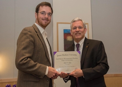 Dr. Piper wins distinguished teaching award - JMU